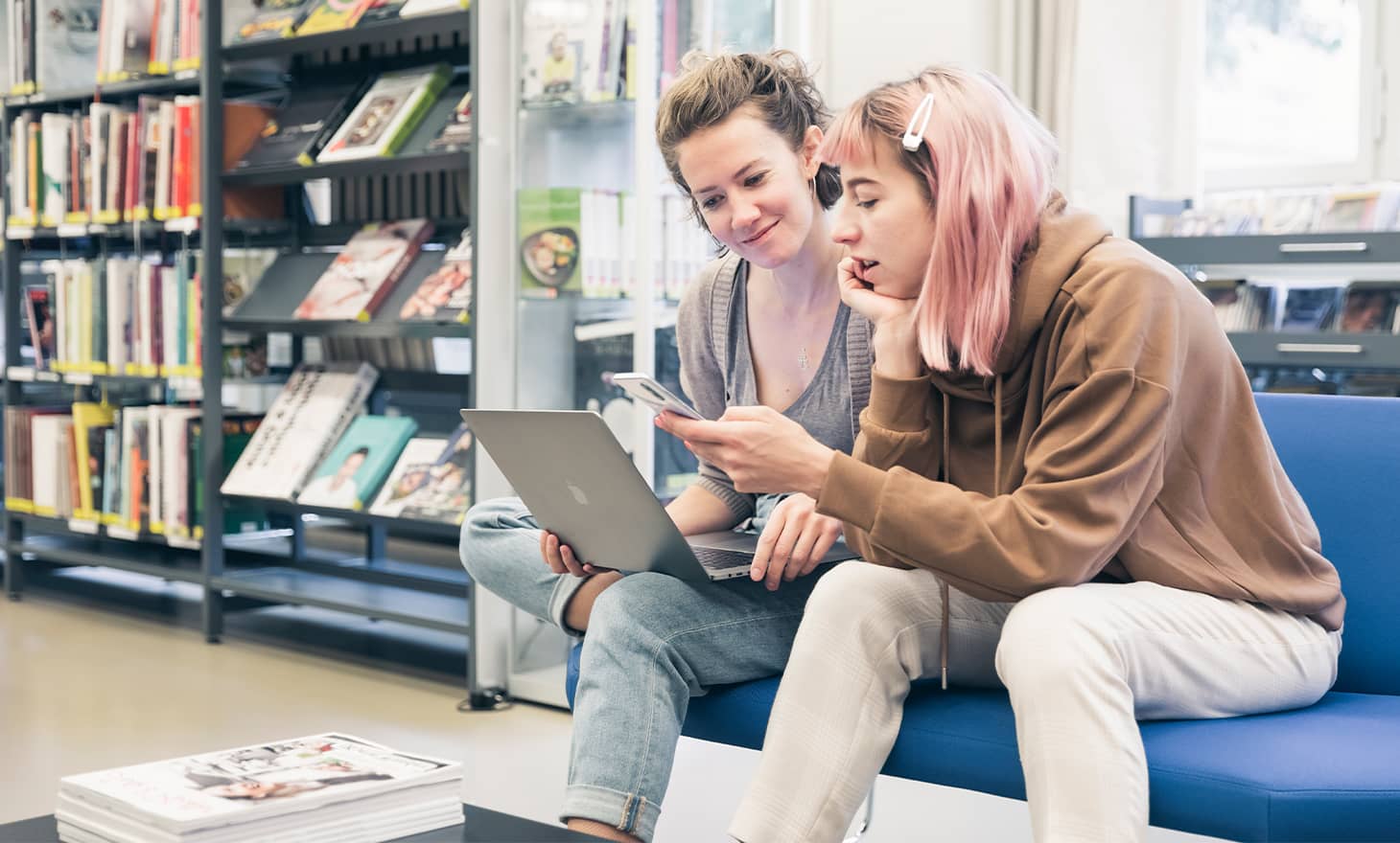 Lehrmittel als E-Books für Bildungsinstitutionen | Edubase | Careum